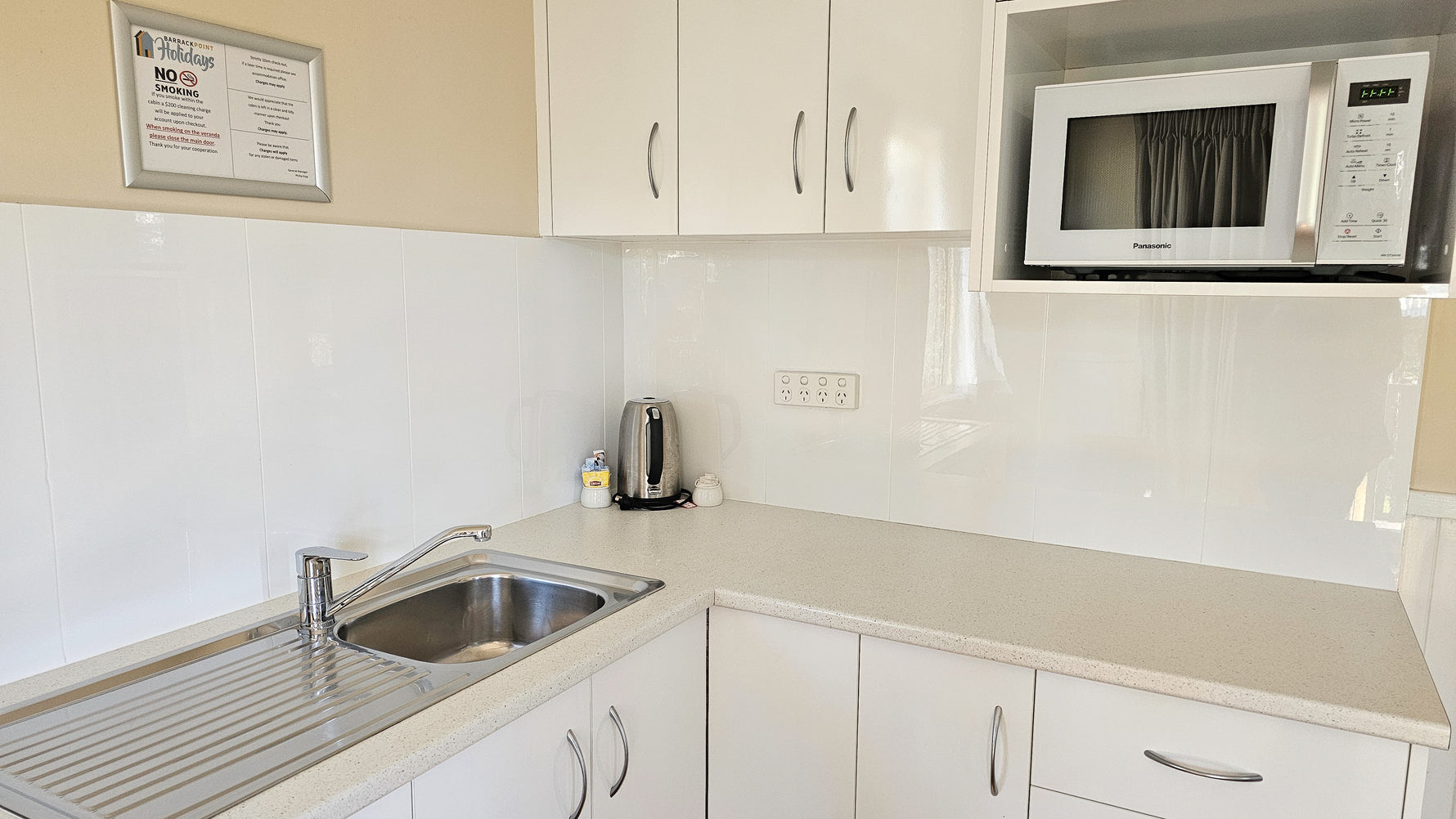 Cabins – Barrack Point Holidays