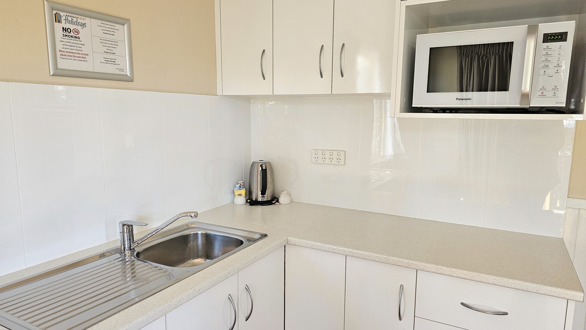 Cabins – Barrack Point Holidays